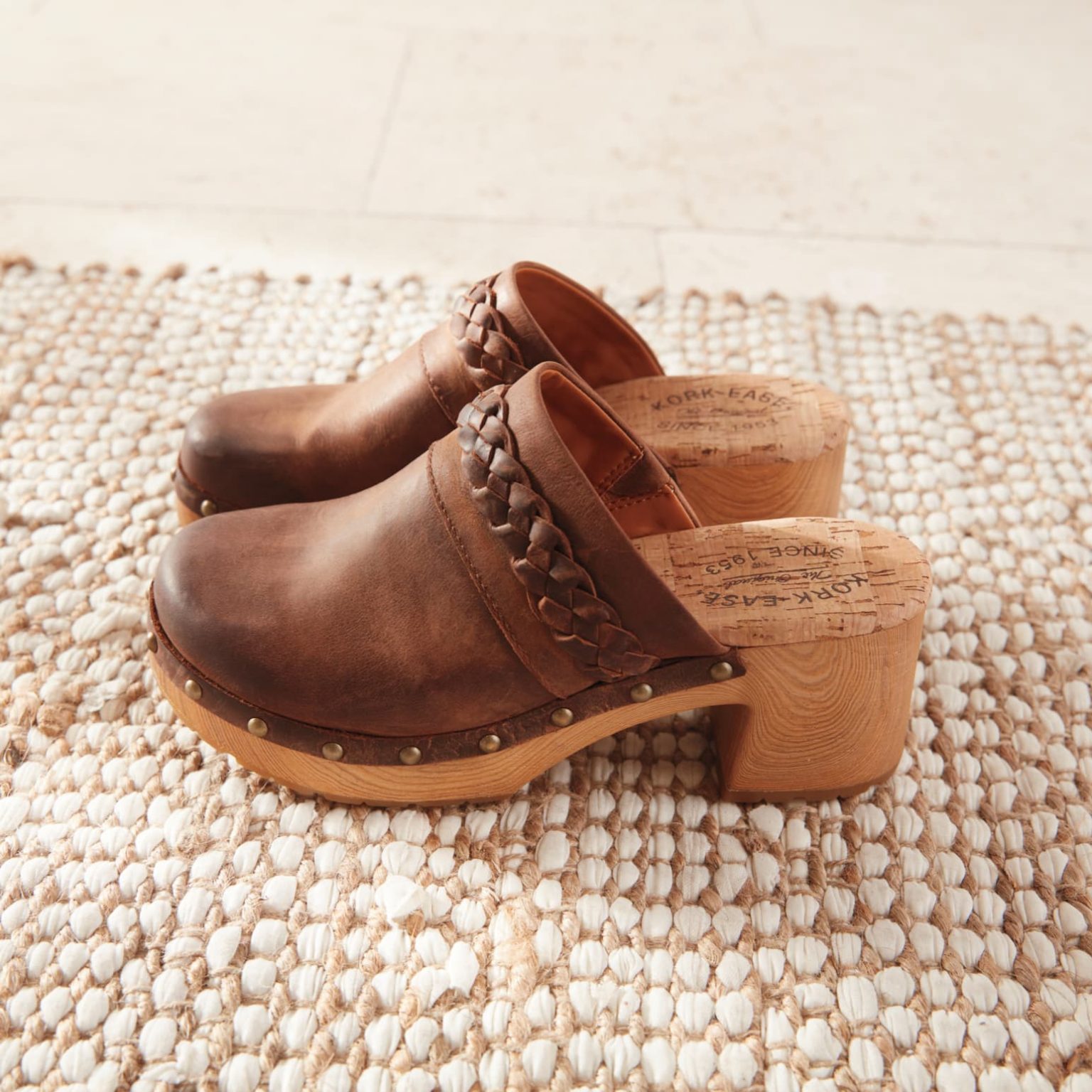 How to Style Clogs: The Must-Have Season Shoe | EVEREVE