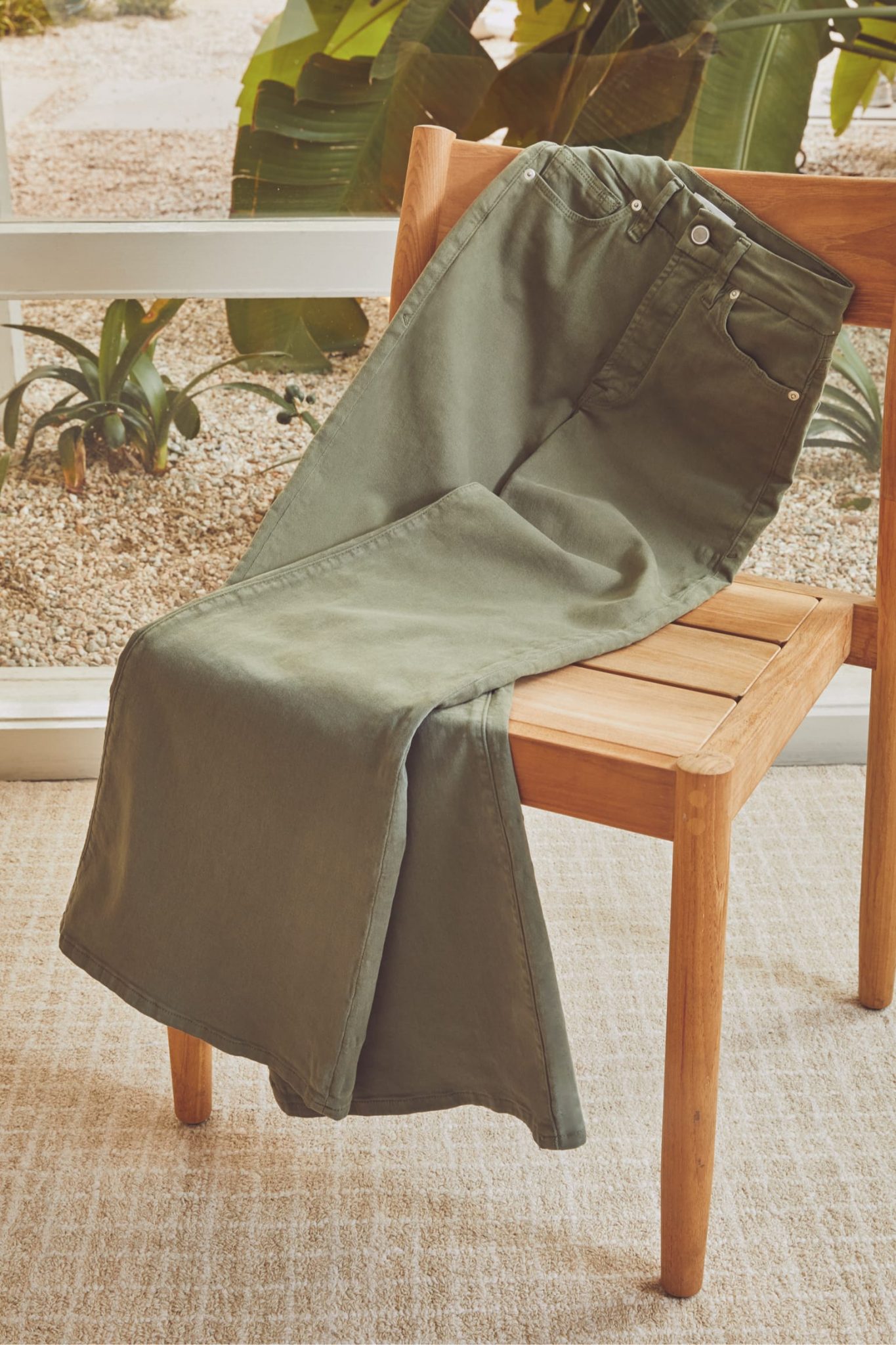 EXCLUSIVE! Good American Capsule